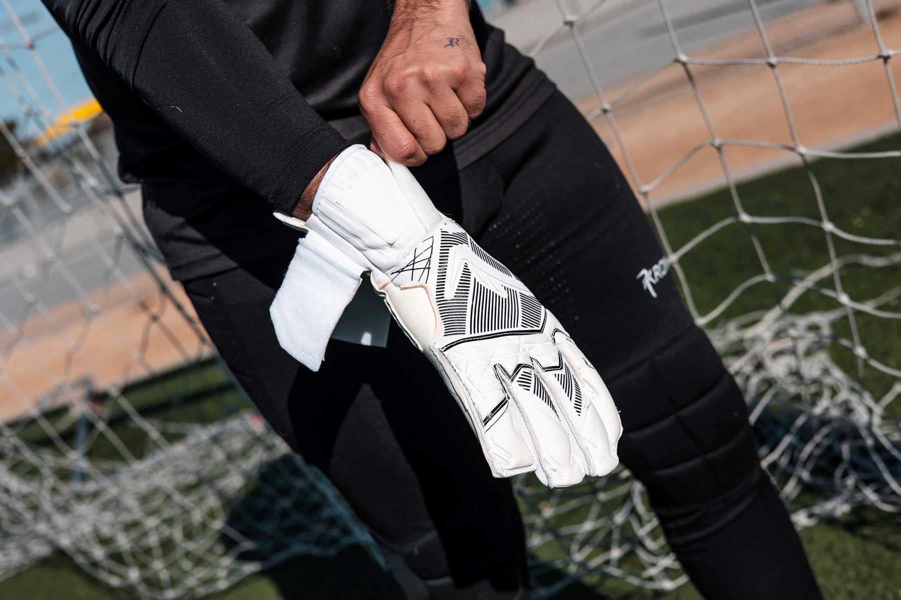 KRONIS Goalkeeper Gloves, Soccer Cleats & Apparel – KRONIS Soccer